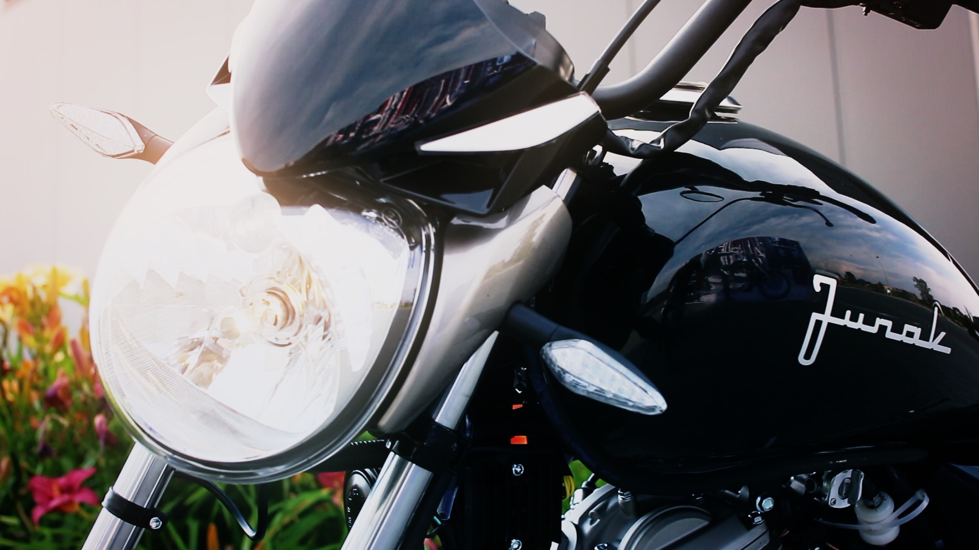 Nowość – Junak 121 FL | Świat Motocykli