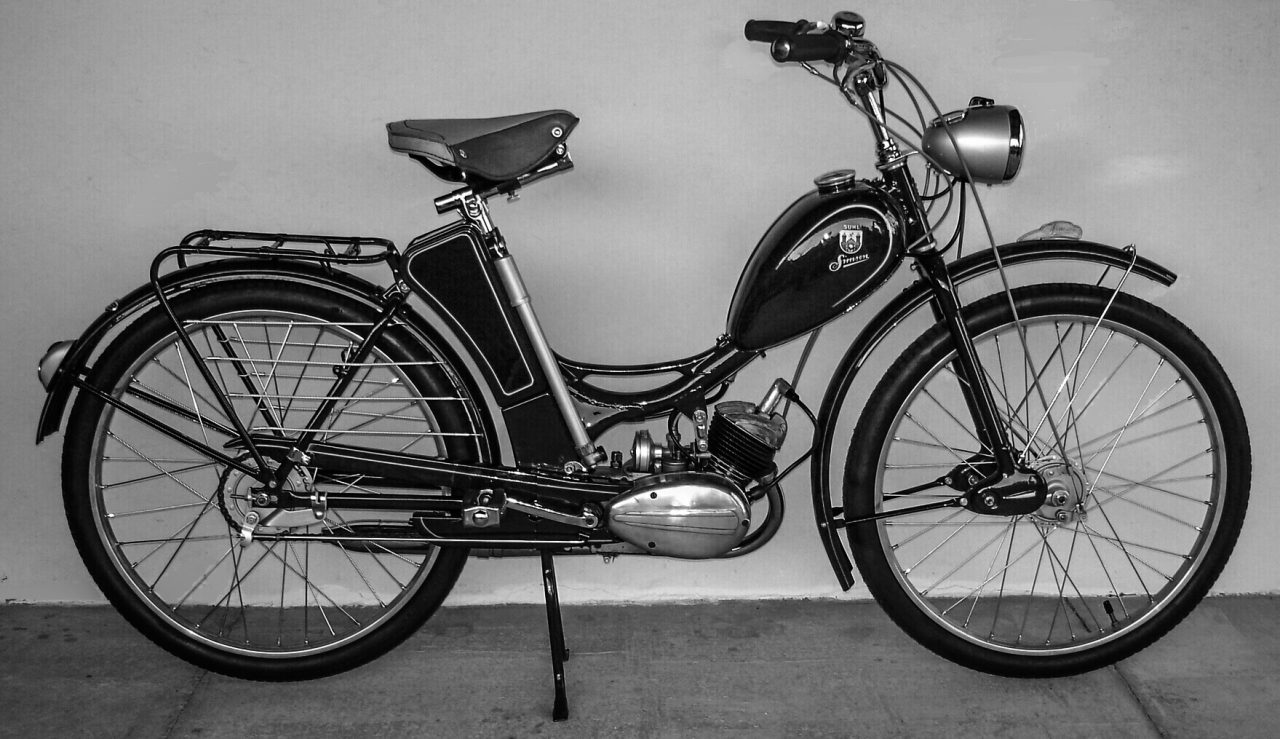 Pierwszy polski motorower. Ryś MR1 | Świat Motocykli