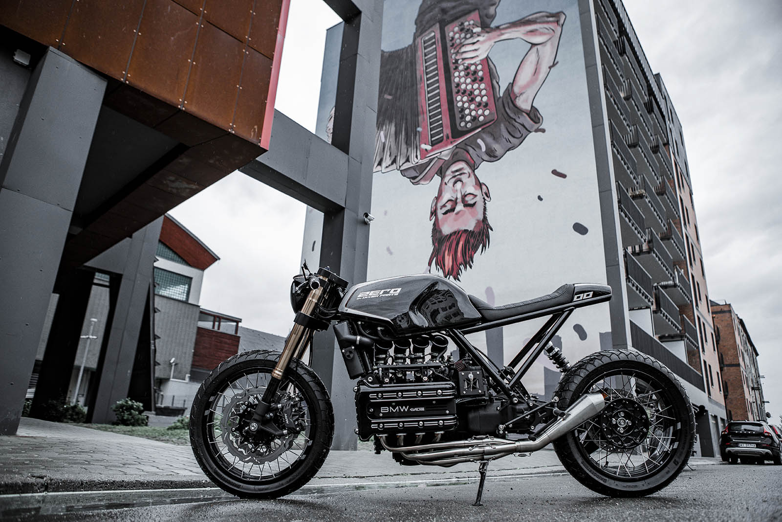 Stunt na BMW K100 RS „ZERO” od Dixer Parts | Świat Motocykli