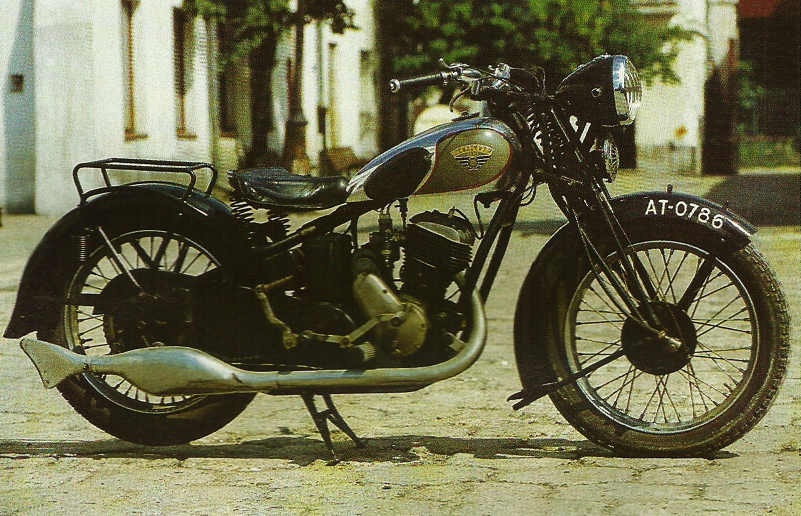 Z archiwum „Świata Motocykli” – Sokół 600. Numer 2/1993 | Świat Motocykli