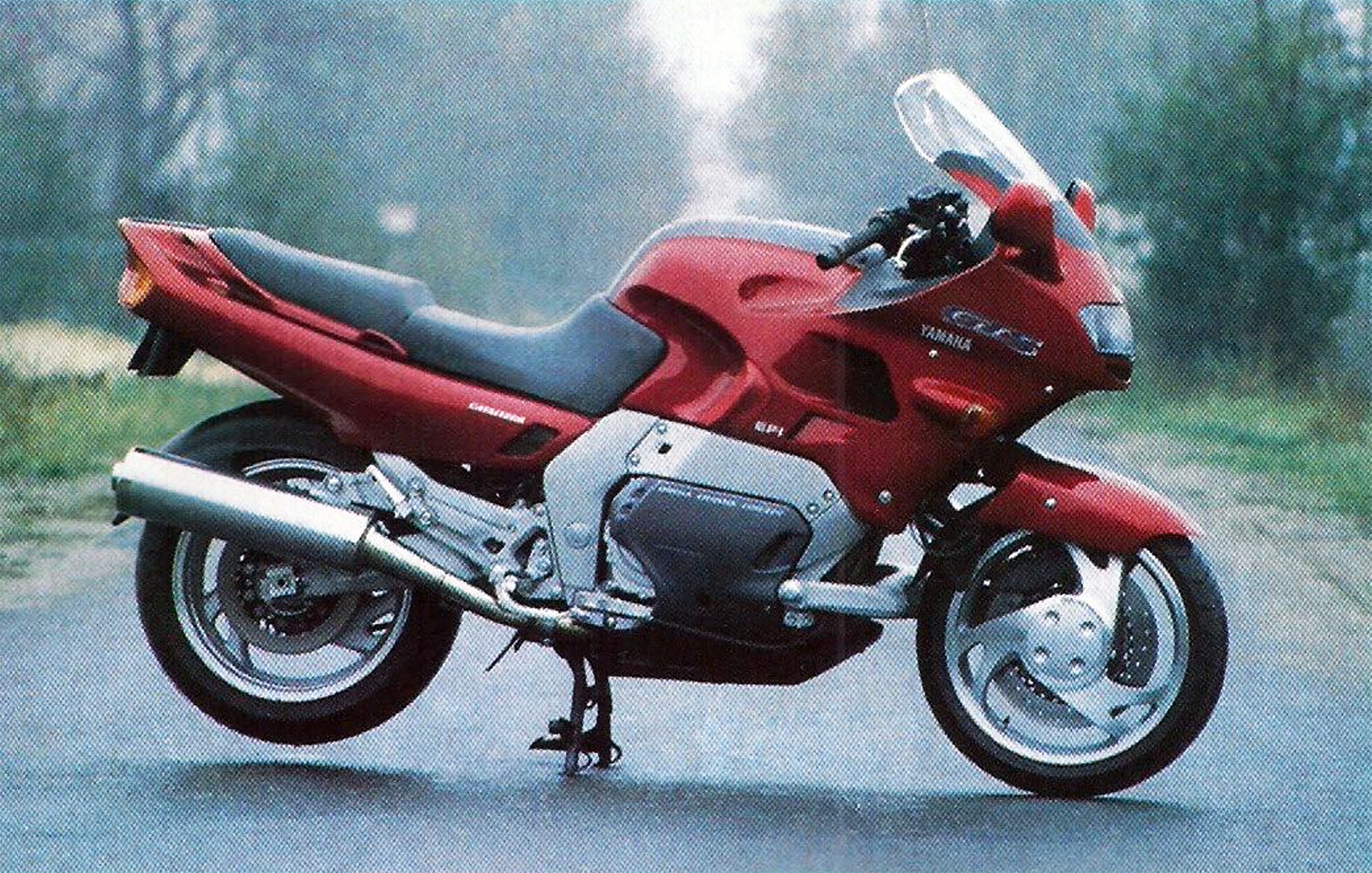 Z archiwum „Świata Motocykli” – Yamaha GTS 1000. Numer 1/1994 | Świat ...
