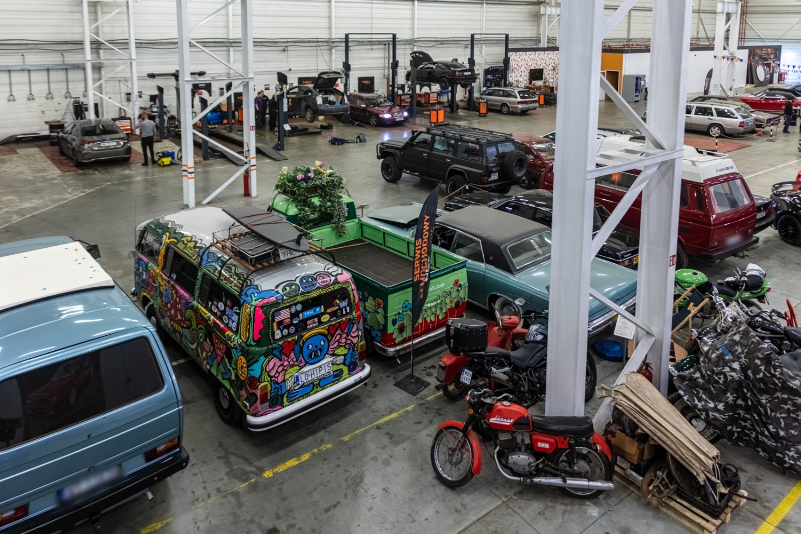 Chcesz pogrzebać w motocyklu w czasie zimowania? W Neo Garage to ...