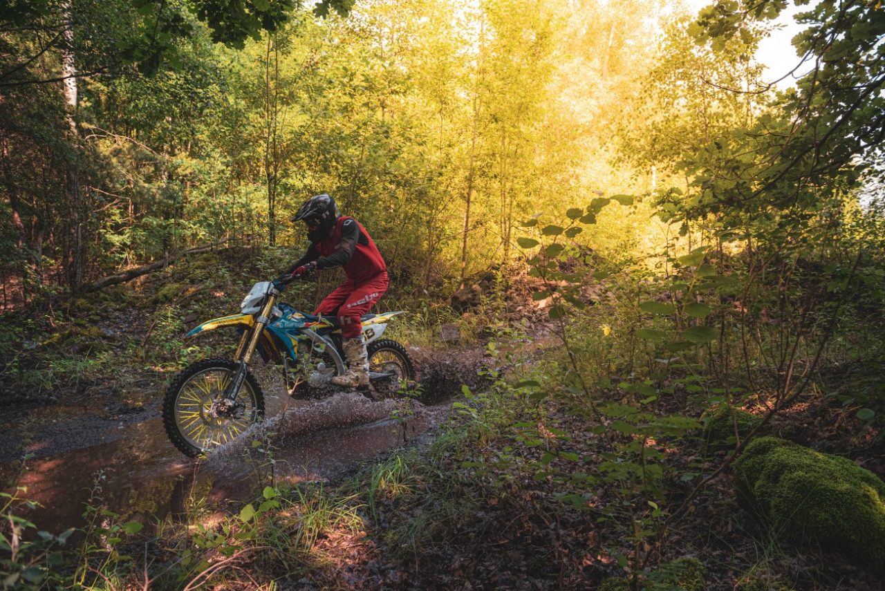 Barton MZK 250. Strzał w dziesiątkę! | Świat Motocykli