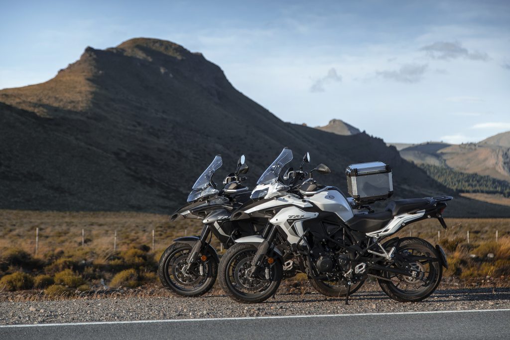 Benelli TRK 502/502X. Benek zdobywca | Świat Motocykli
