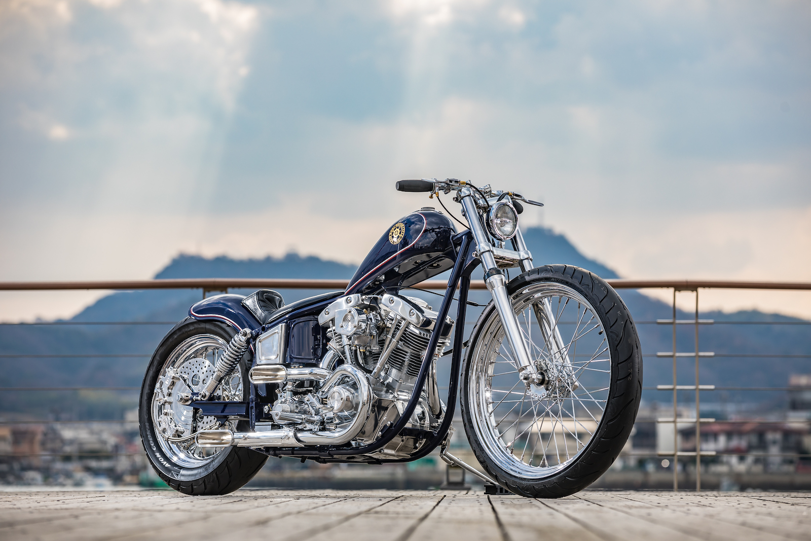 Harley-Davidson FX Shovelhead. Minimalizm | Świat Motocykli