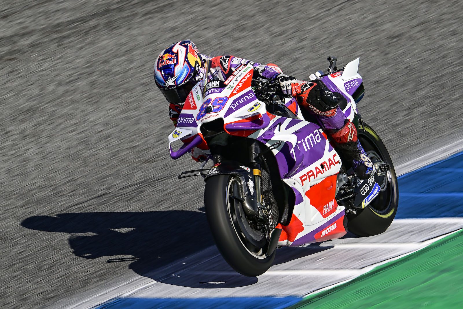 MotoGP: Martin wygrywa Sprint w Tajlandii! | Świat Motocykli