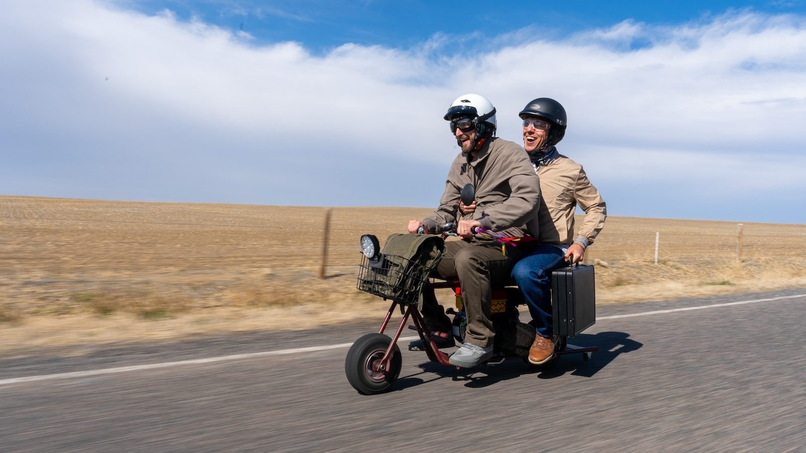 Głupi i głupszy – historia prawdziwa | Świat Motocykli